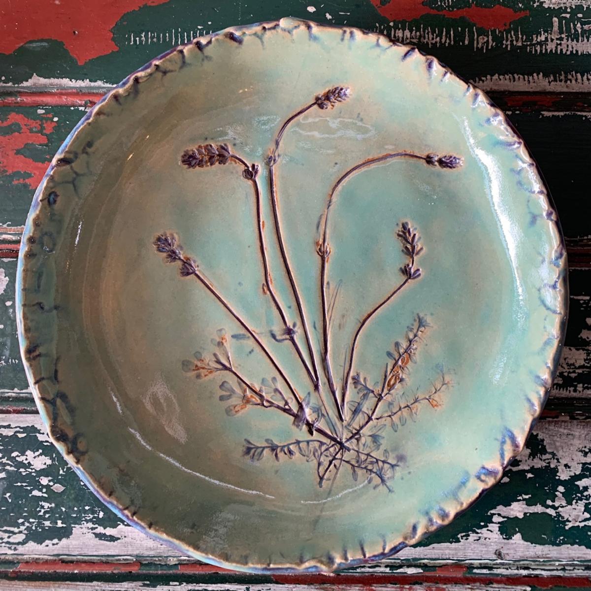 Join us in Welcoming artist Gail Jones to Chimayo Gallery!