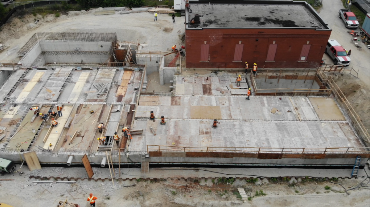 Pumping station improves water quality / Thomas Schmidt reflects on 32 ...