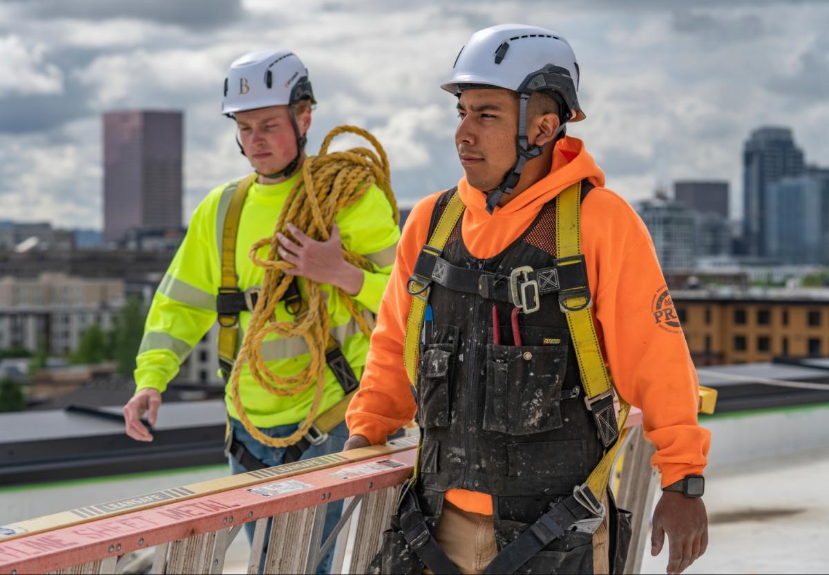 The Evolution from Traditional to Modern Hard Hats for ﻿Enhanced Worker ...