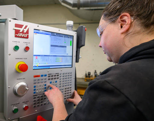 CNC Operator 2-Week Training – Connect to an entry-level job after ...