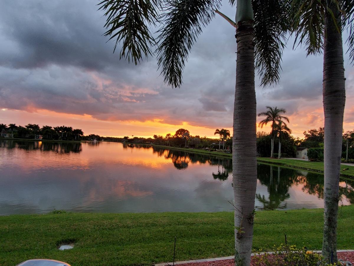 Sites for rent in Pelican Lake Motorcoach Resort!