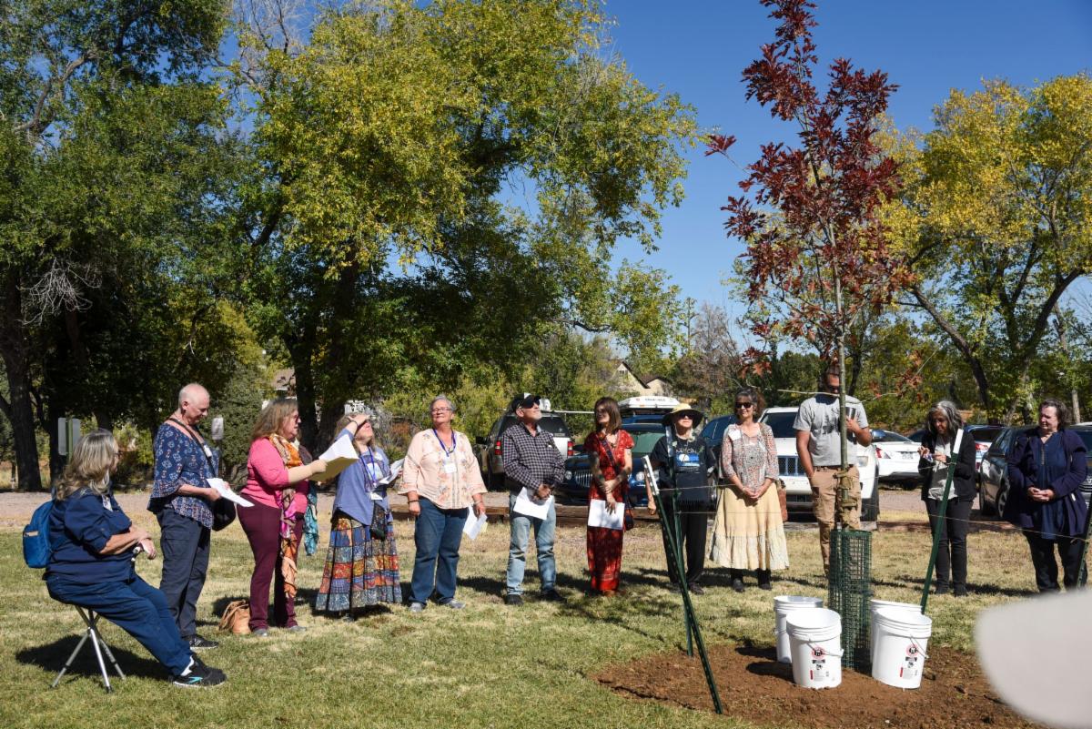 A Grateful and Generous Spirit - Rev. Elizabeth Longo - November 6th, 2022