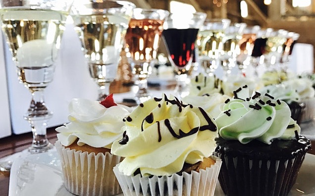 Get Ready for July Cocktails & Live Music at Springfield Manor!