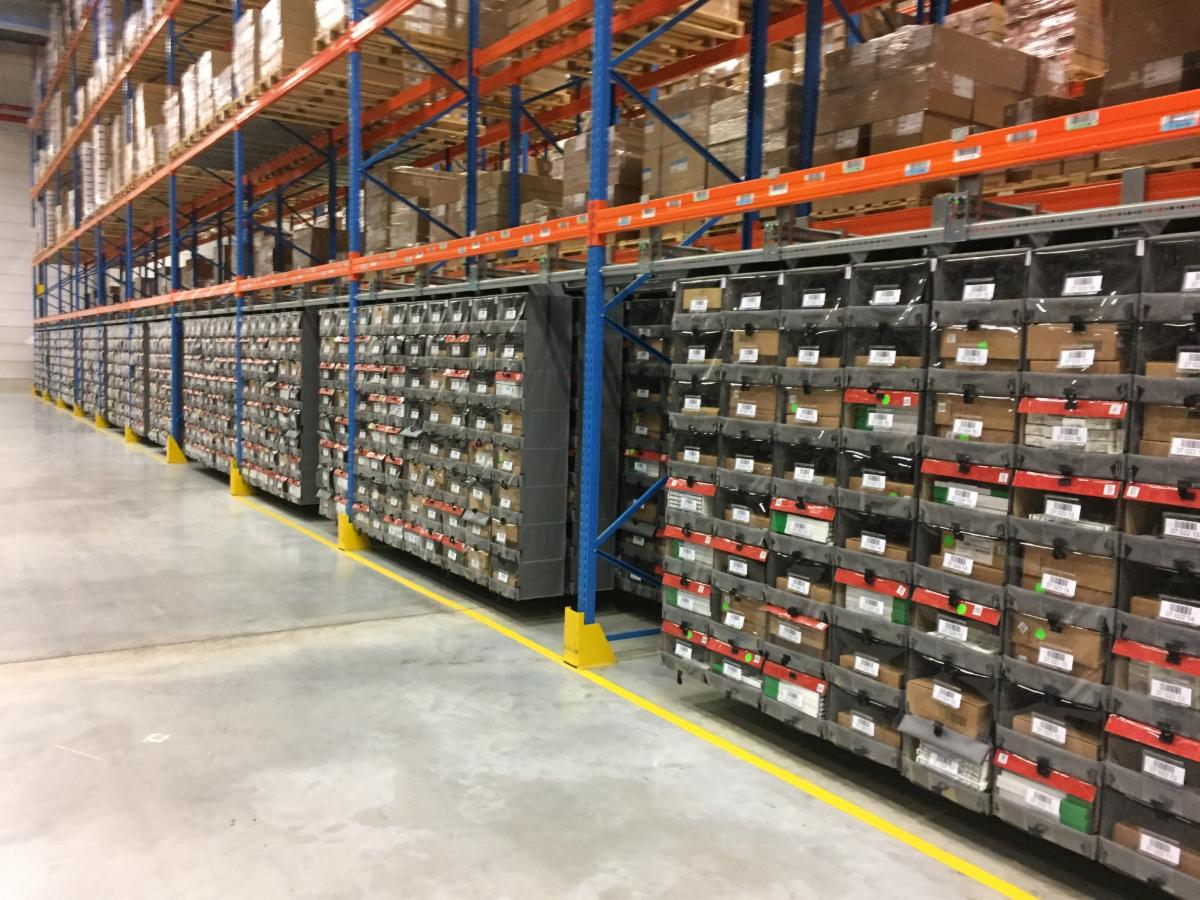 Storeganizer: Increase Picking Times with Hanging Textile Pockets