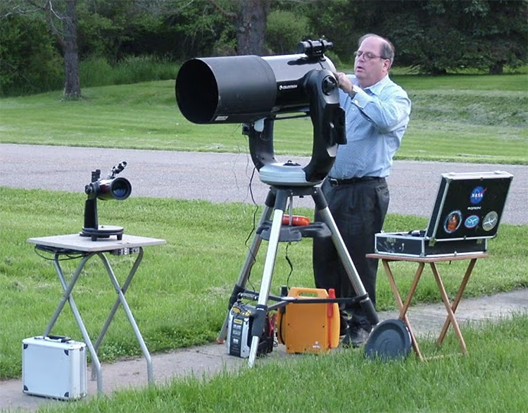 NEOCA Astronomy Night Out with John Shulan
