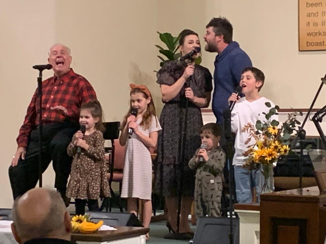 LesterGram 11-08-22 "A CHRISTMAS CELEBRATION" @ Richard's Farm