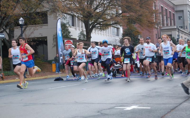 Register for 20th Anniversay Sleighbells on the Square 5K and Virtual