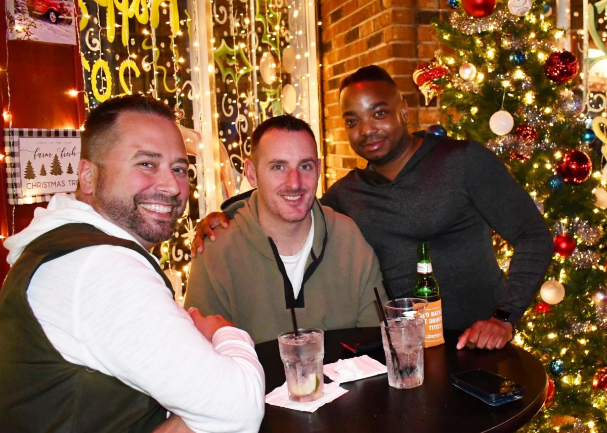 Dishing with Mark n Carrie 1-4-24… New Music Video from Tampa’s Jeremy ...