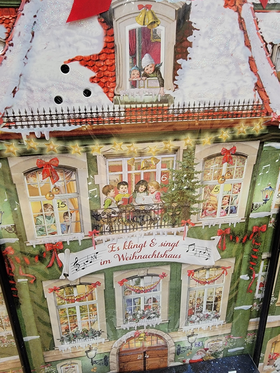 Decorah's Annual Peppermint Walk is this weekend!