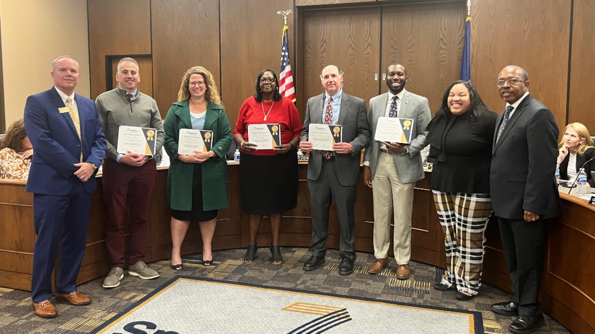 7Headlines: Embracing Gratitude in November