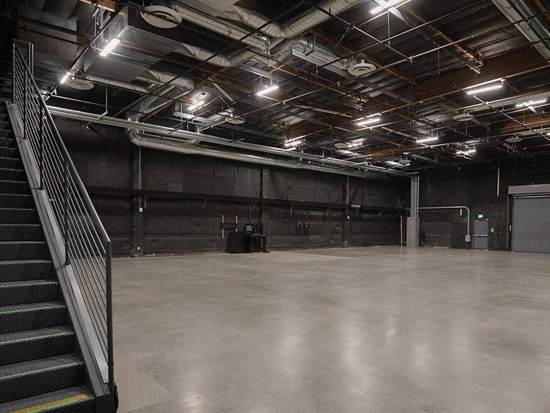 🧐 Looking for a studio? Vista is ready to support the creation of your ...