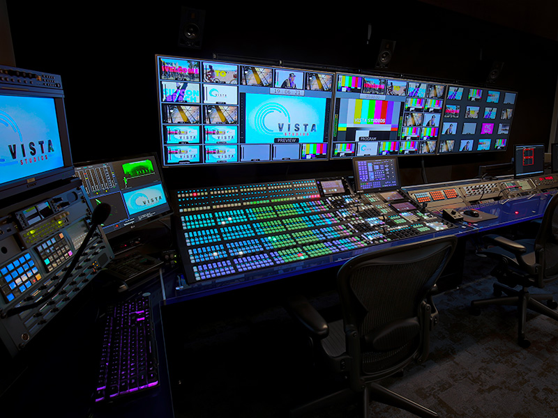 🧐 Looking for a studio? Vista is ready to support the creation of your ...