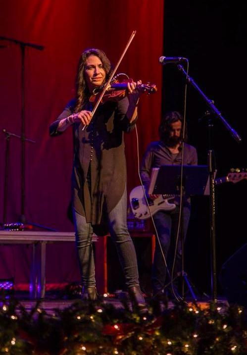 Acclaimed Singer/Songwriter/Violinist Jean Watson Fills the Holiday ...