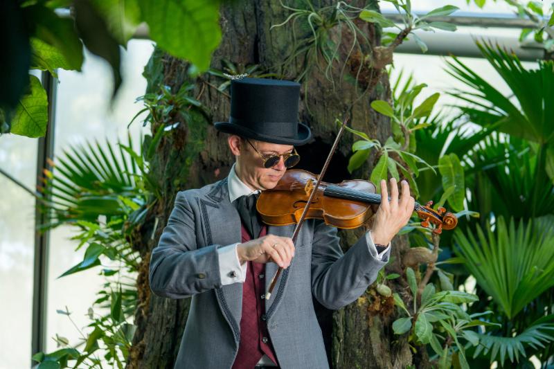 Acclaimed Actor David Rainey Joins Mercury in the Theatrical Premiere ...