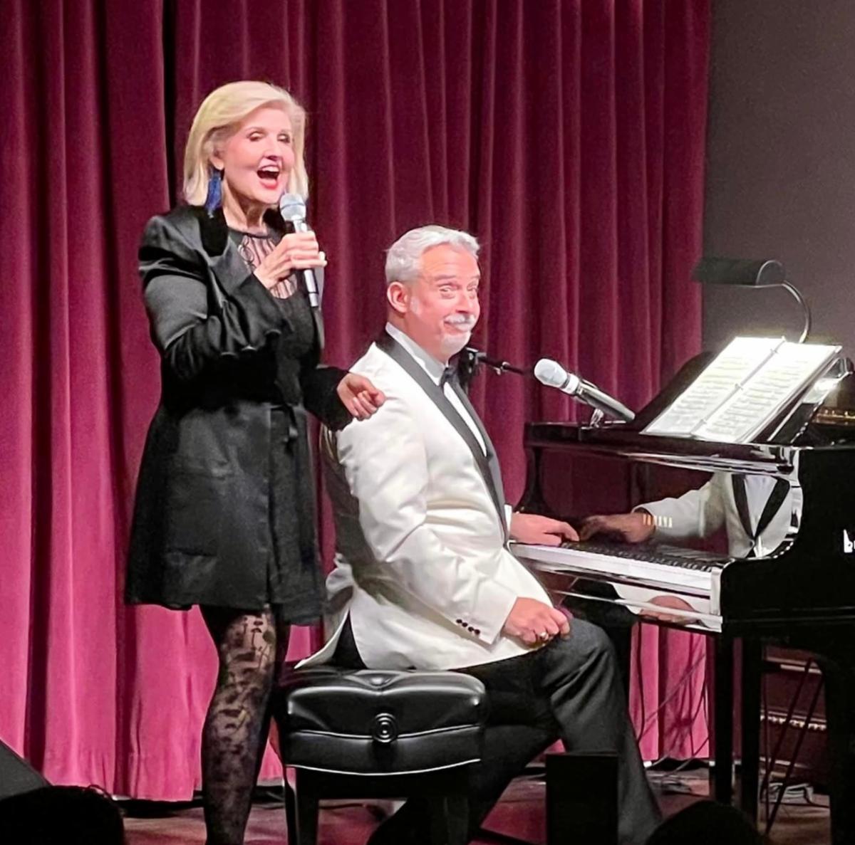 Elizabeth Doyle and David Edelfelt at Davenport's for New Year's Eve ...