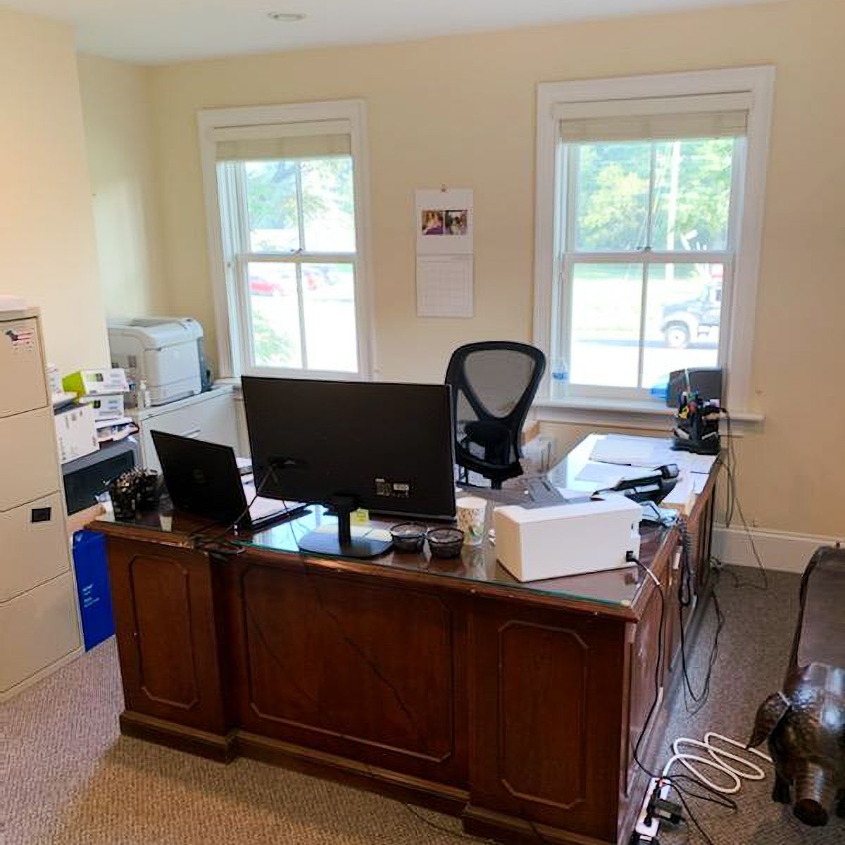 👀 NEW LISTING - OFFICE FOR SALE!
