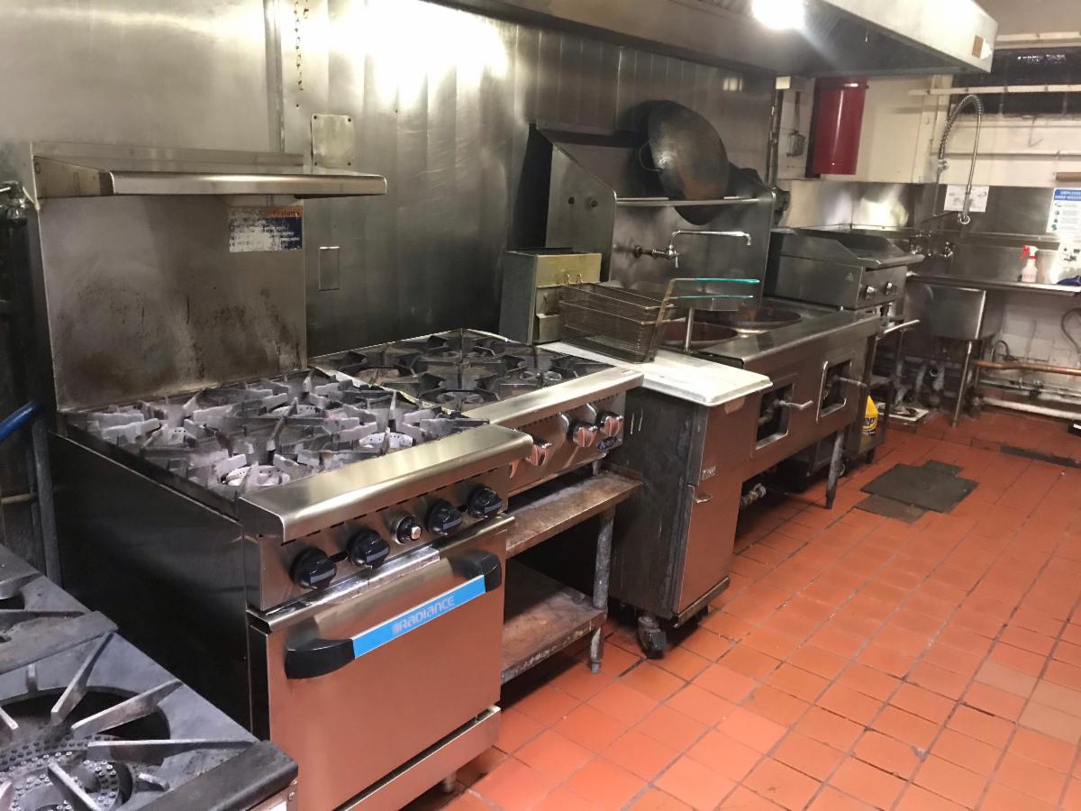 TURN KEY UNION SQUARE RESTAURANT SPACE FOR LEASE