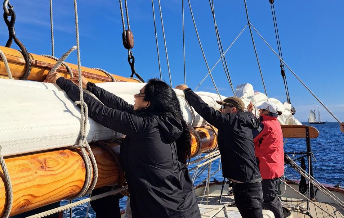 Experience outdoor education at sea