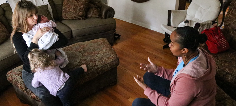 Kansas Medicaid doesn’t cover birth doulas, but one contractor is ...