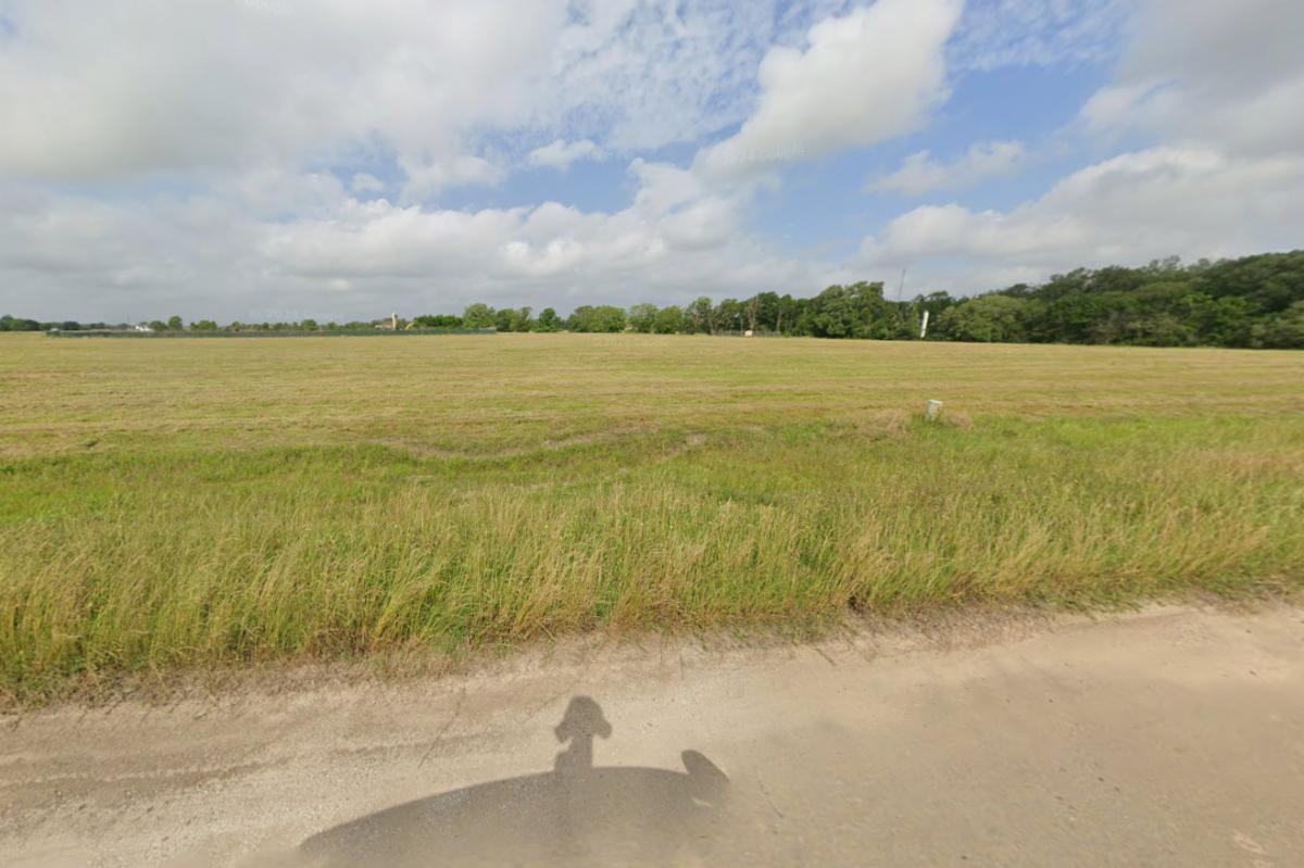 1 Acre in BAR X RANCH, Angleton, TX 77515 😁