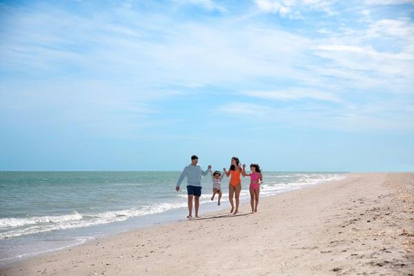 Fort Myers – Islands, Beaches & Neighborhoods Family traditions start here.
