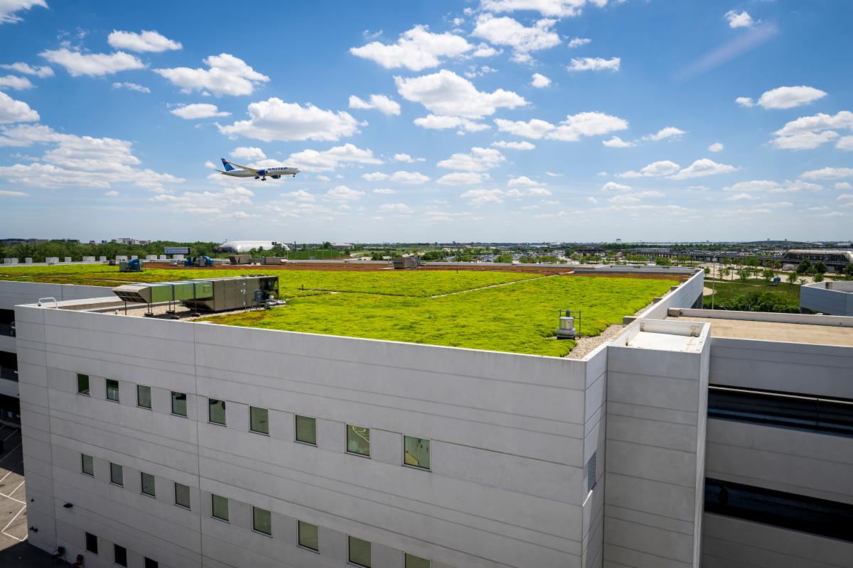 The Orange Line restaurant opens at Midway