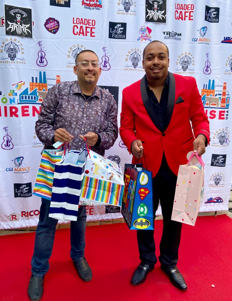 "El Compa Negro" El "Reto de Gasolina" agradeciendo a Compton el 23 de ...