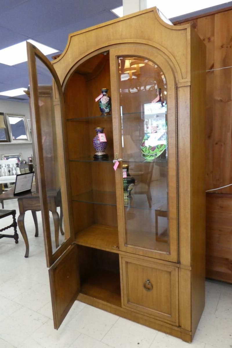 Dynamite décor items!