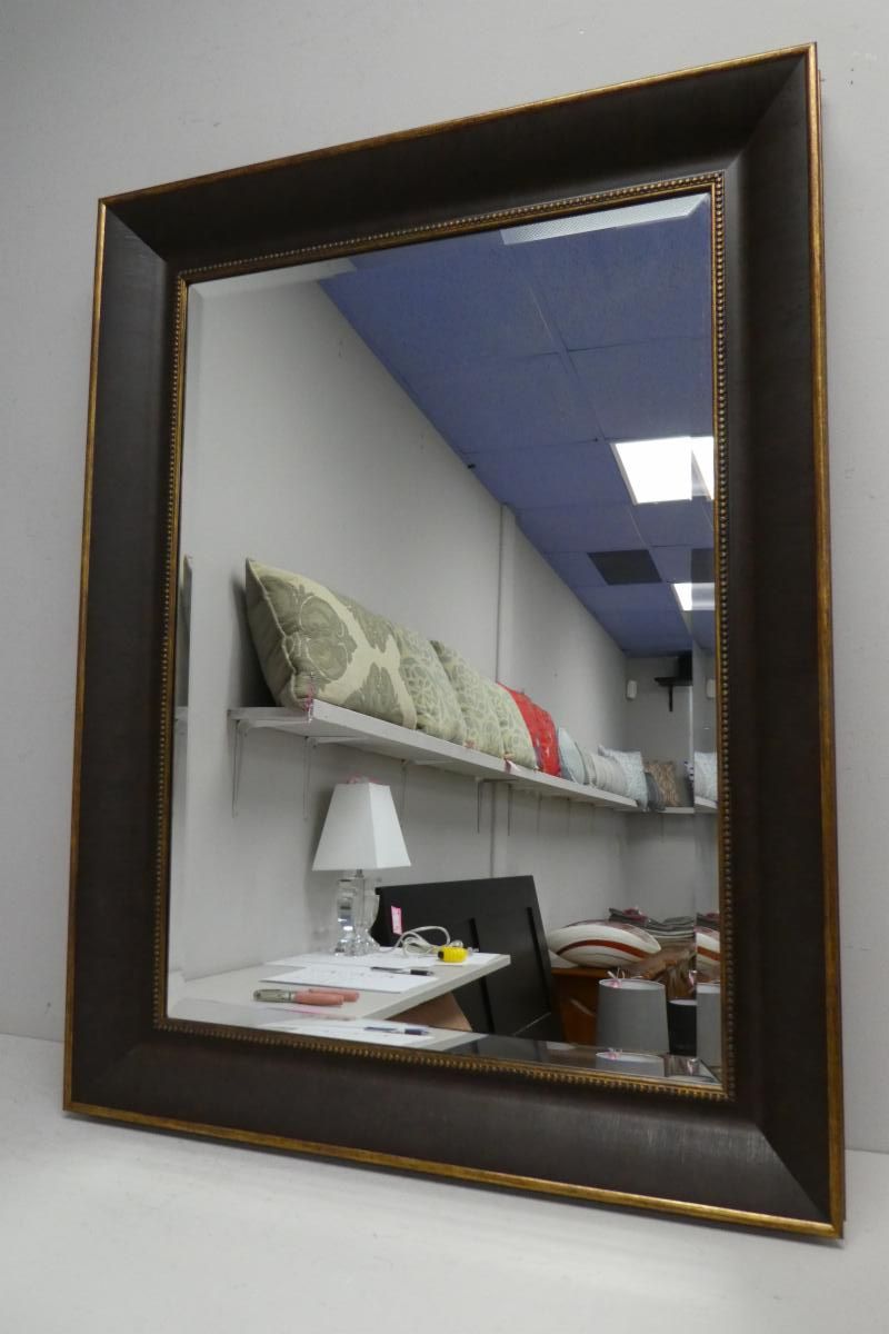 Dynamite décor items!