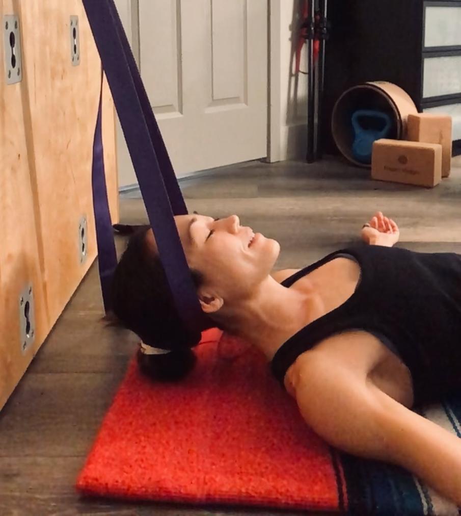 Therapeutic Yoga for Upper Back, Neck & Shoulders - Dr. Jenn Chang PT ...