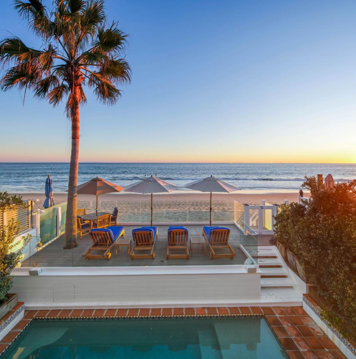 Malibu Colony with Beachfront Pool!