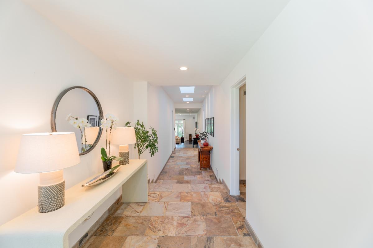 Malibu Contemporary with Little Dume Beach Access!