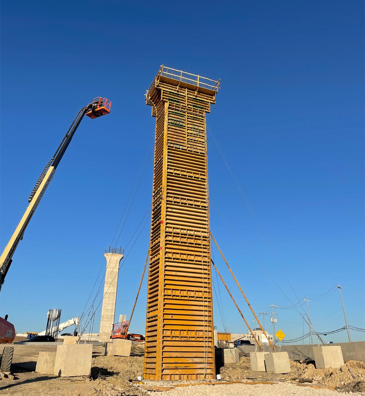 I-35 NEX Central Project Lane Closures April 14 - April 20