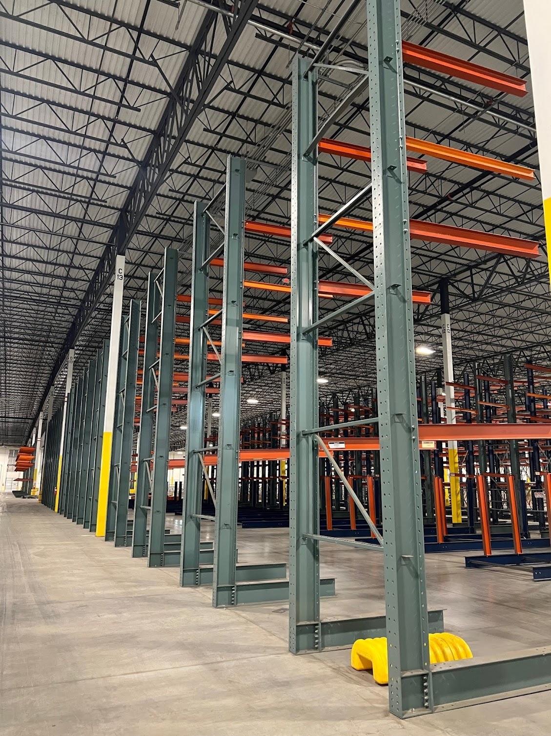 Stretch Wrappers, Electric Forklifts, Conveyor, Cantilever Rack & Metal ...