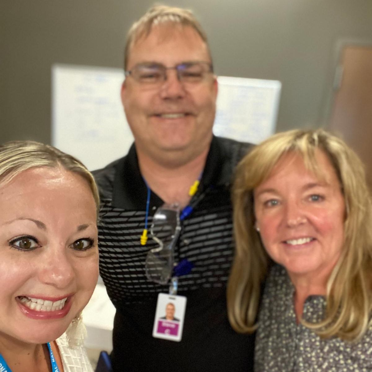 Meeting charges even consultant's battery