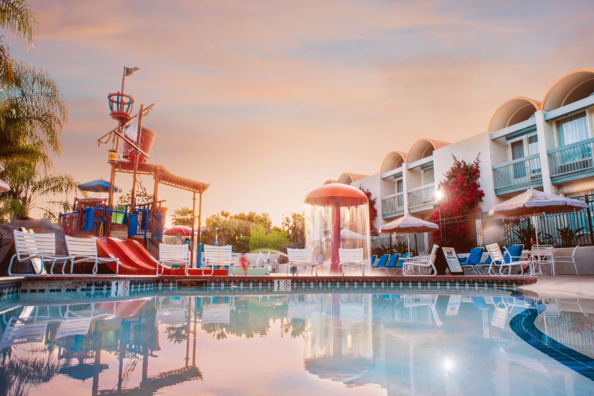 HoJo Anaheim Updates and Holiday Wishes