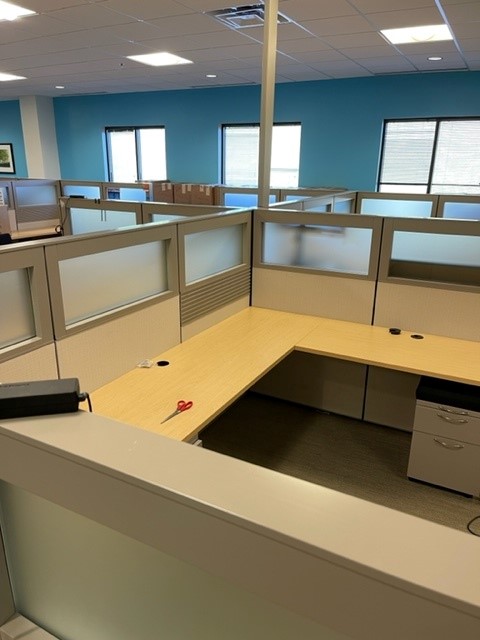 Available: 225 AIS Cubicles in Nashville, 6x6, 57"H