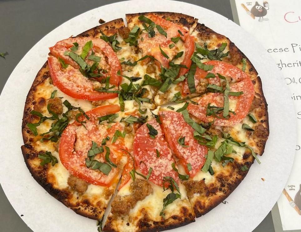 Celebrate Harvest Season with Wine🍷 , Live Music & Wood-fired Pizza 🍕 ...