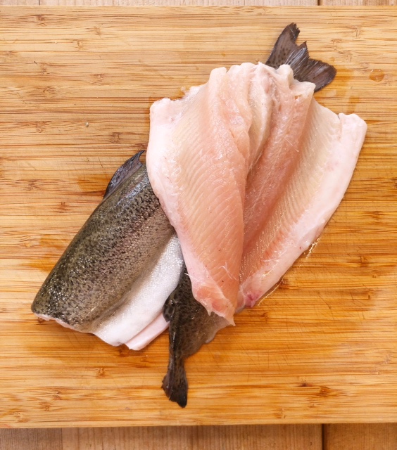 Weekend Deals Featuring Fresh Coral Line Snapper, Bluefish, & Perch