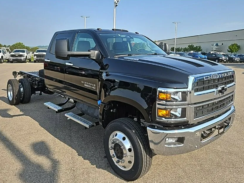 🛻Brand New Work Trucks on the Lot Now