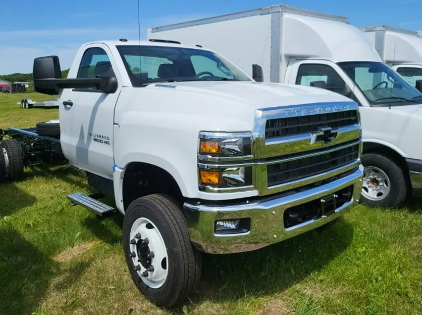 🛻Brand New Work Trucks on the Lot Now