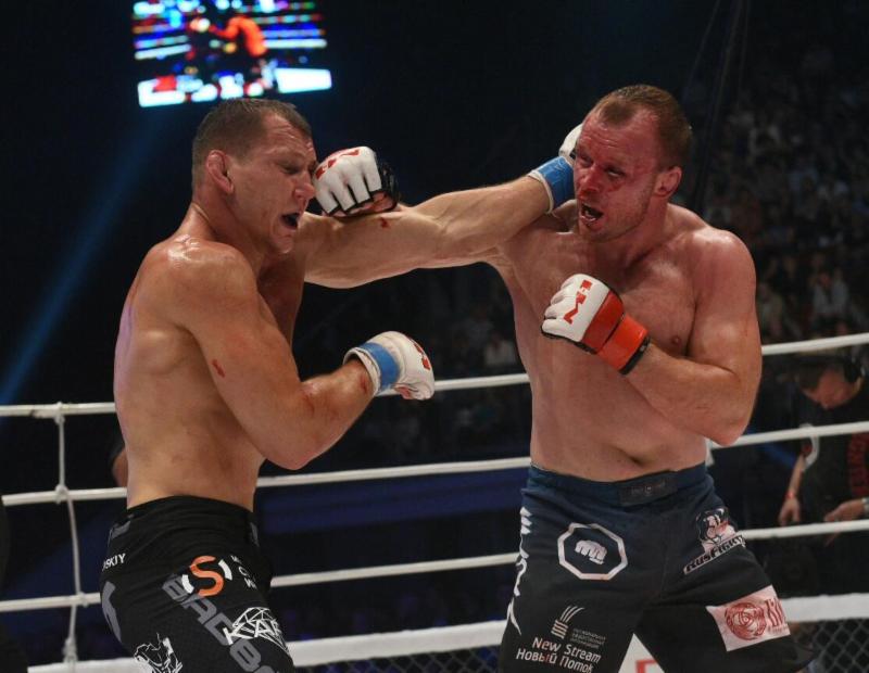 Star middleweight Alexander Shlemenko To headline M-1 Challenge 93 ...