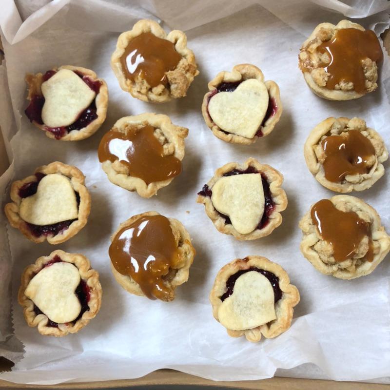 Order Your Favorite Thanksgiving Pies by Wednesday, November 17!
