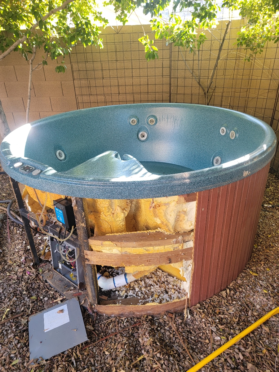 ♨️ Hot Tub Removal In Gold Canyon, AZ | Rodriguez Enterprise – Junk ...