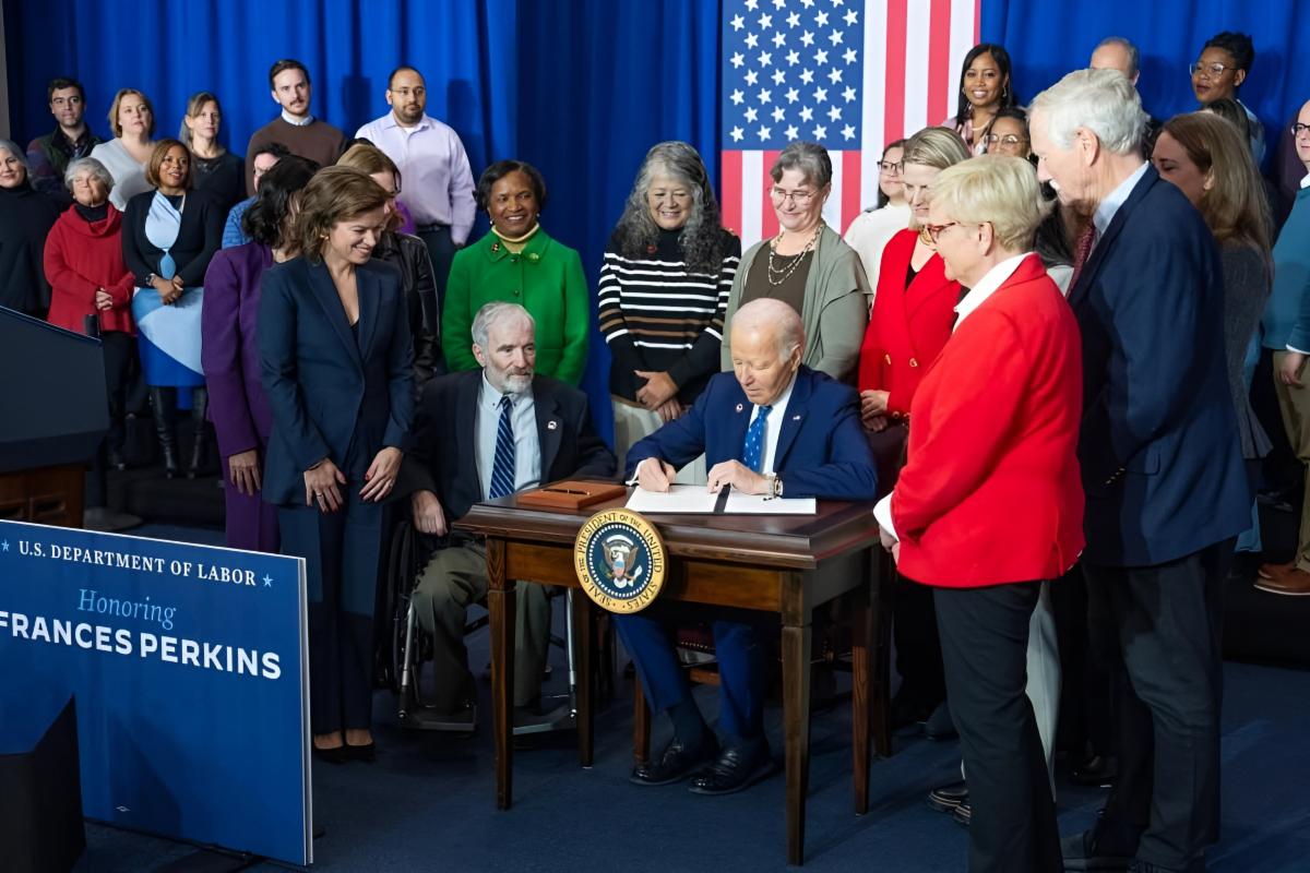 Support our Historic Moment