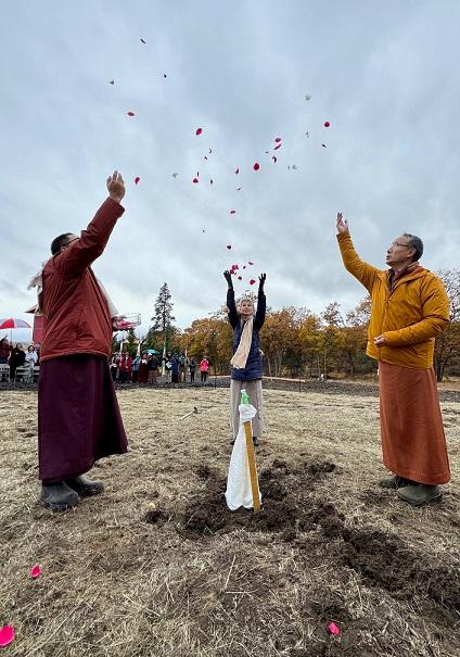 Update on the Venerable Gyatrul Rinpoche Memorial Stupa Project at ...