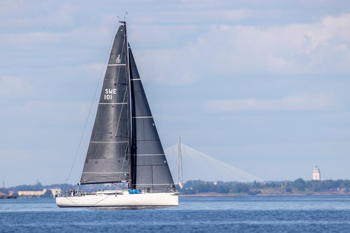 Erratum: Strong Competition and Tough Conditions Mark the Long Offshore ...