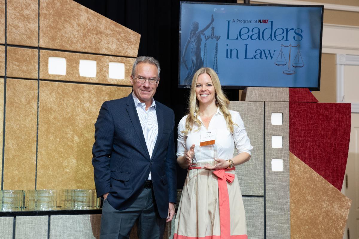 The "Mandelbaum Minute": May 2022 Issue