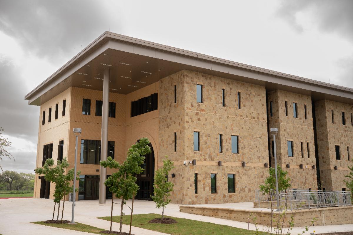 Homecoming 2025, Outstanding Senior Award Nominations, and more