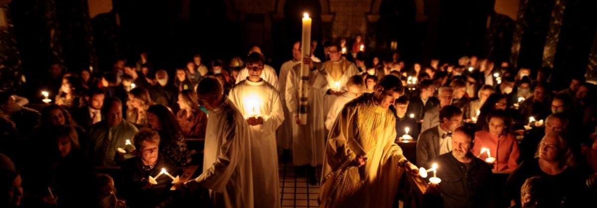 The Plaza e-news: Enter into Holy Week with us on Palm Sunday | Triduum ...